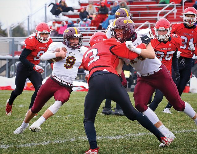 No. 4 B.E. Area flattens No. 3 Redwood Valley in grid clash | News ...